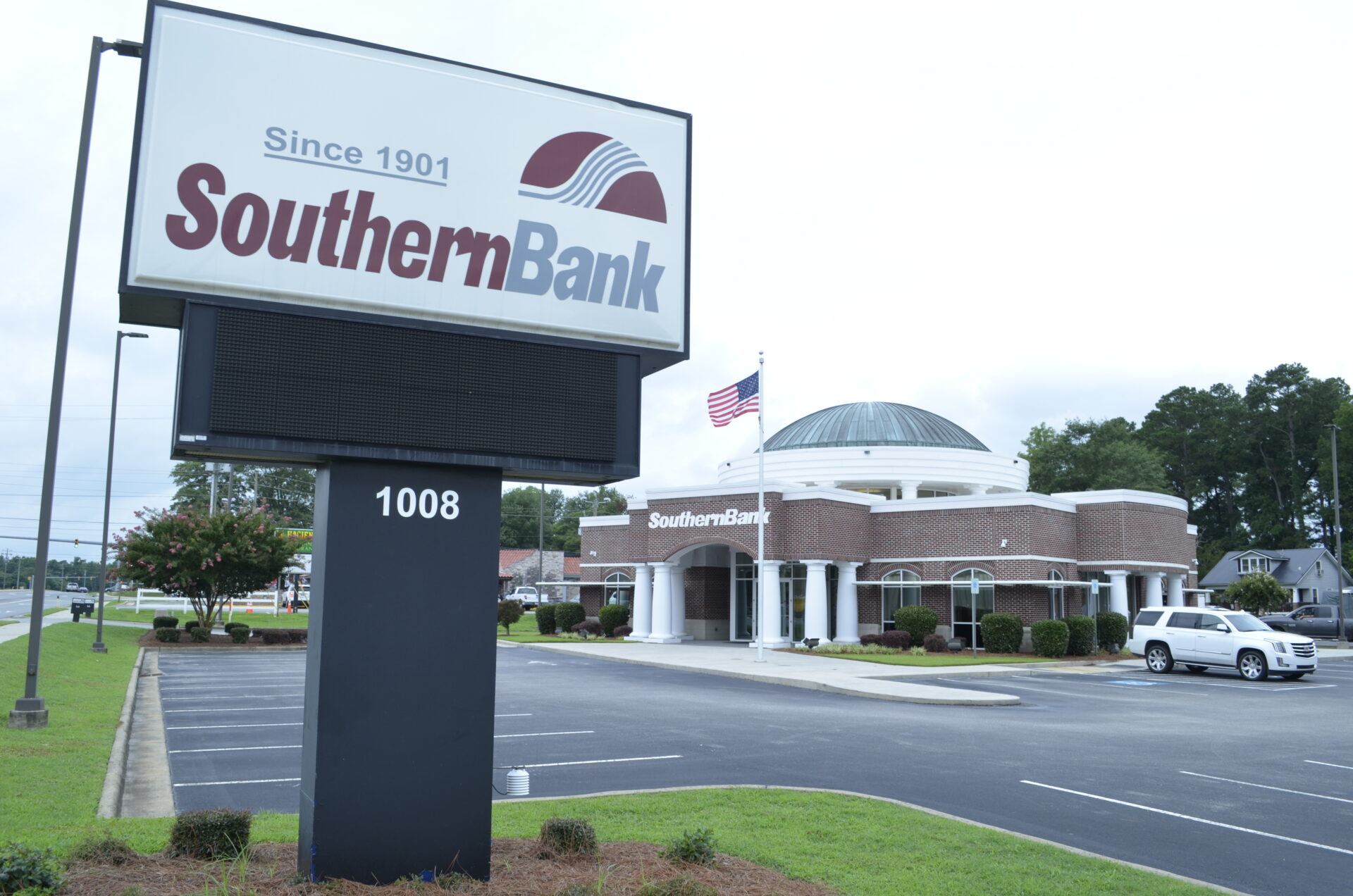 Southern Bank of Clinton on Sunset | Personal and Business Bank